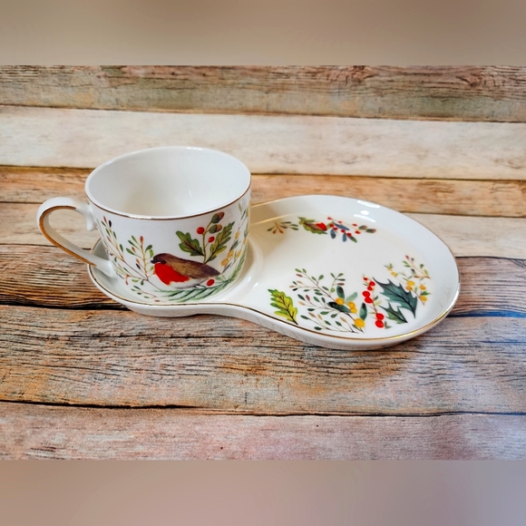 Grace Teaware | Dining | Grace Teaware Christmas Fine China Teacup ...